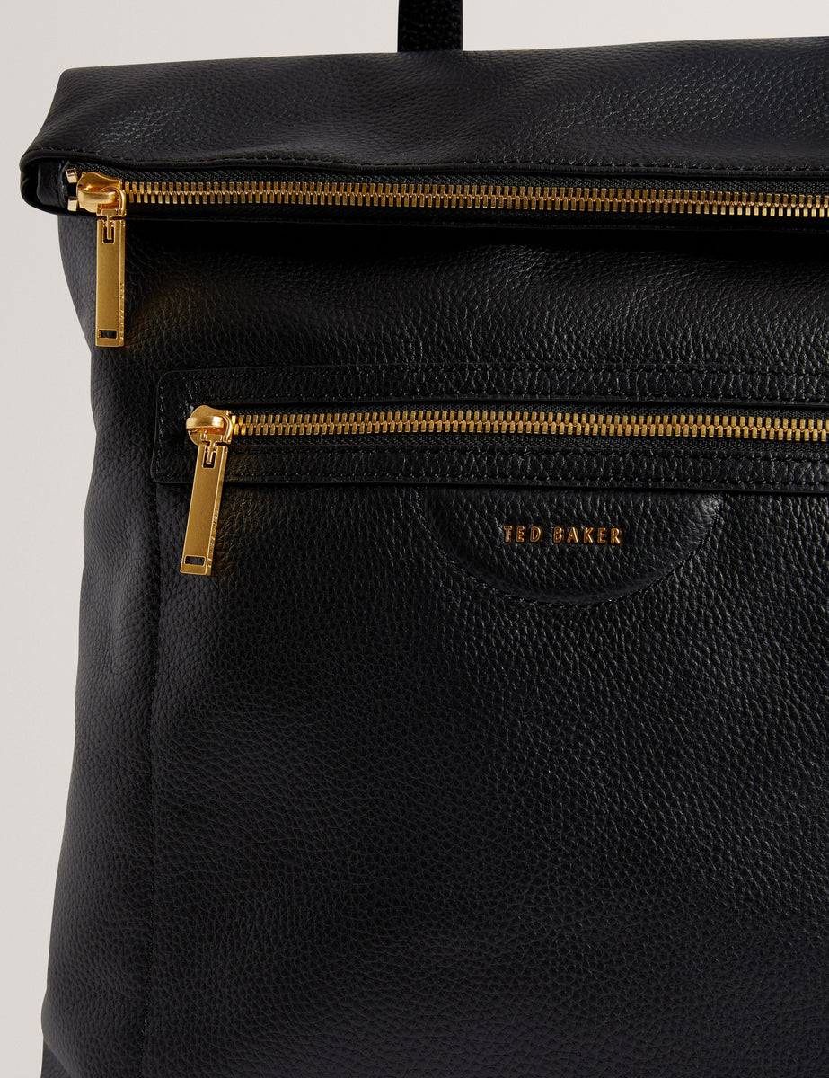 ESSAYA – Ted Baker London - Croatia